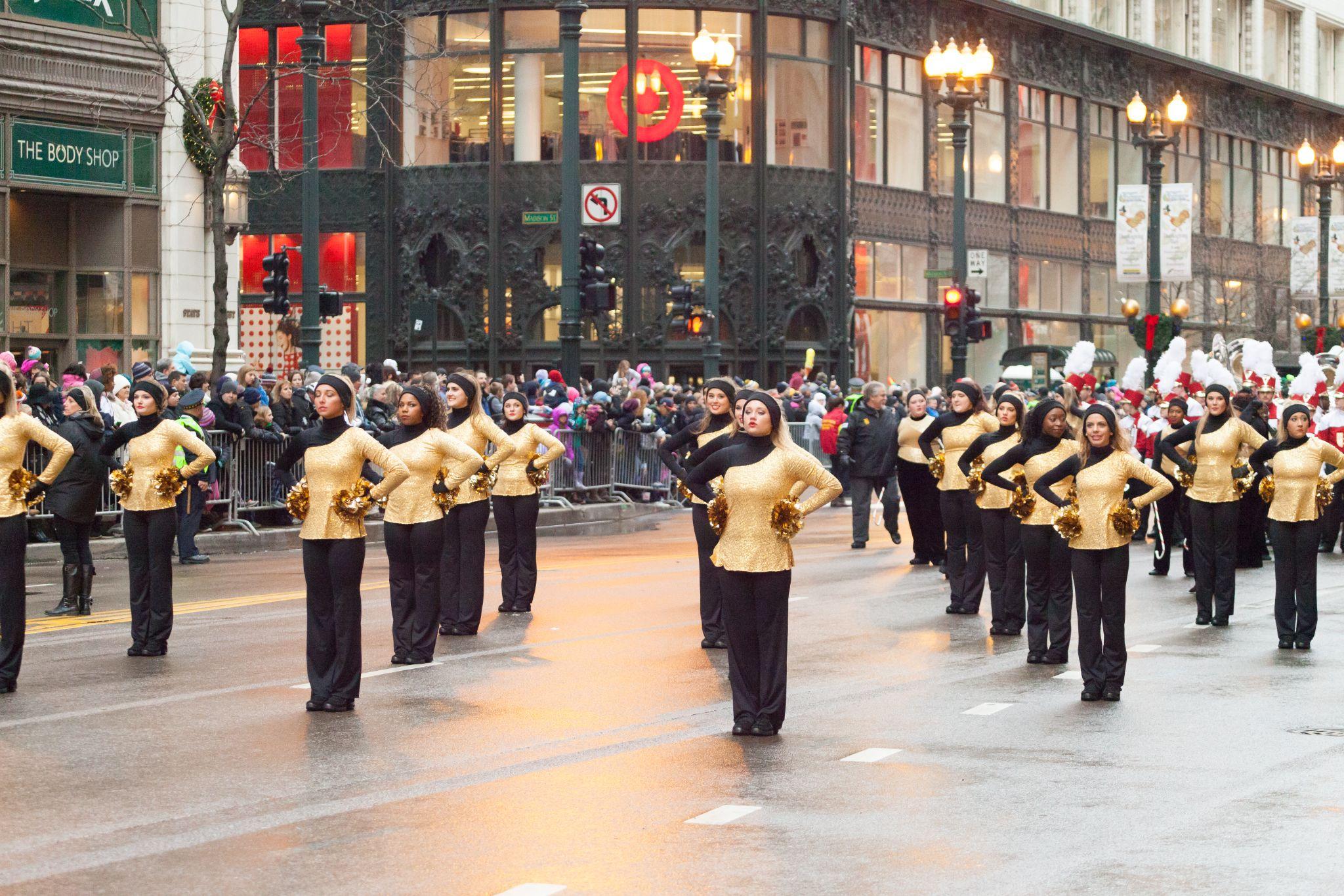 2025 Chicago Thanksgiving Parade Route & Viewing Tips | Things to Do